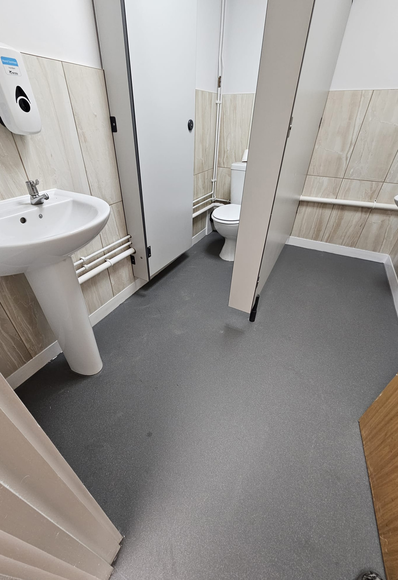 Office, Canteen & Toilet Refurbishment for Leading Open Top Pie ...